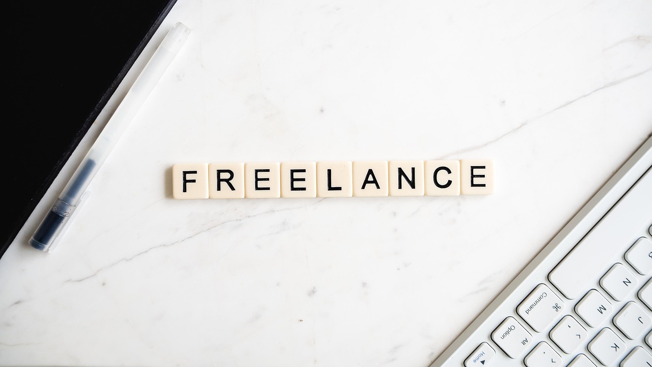 How to Become a Successful Freelance Programmer in 2025